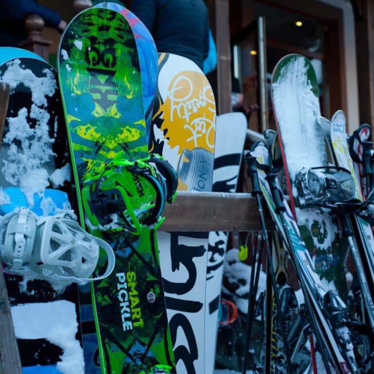 Do You Know How Does Snowboard Cross Works? | Snowbomb